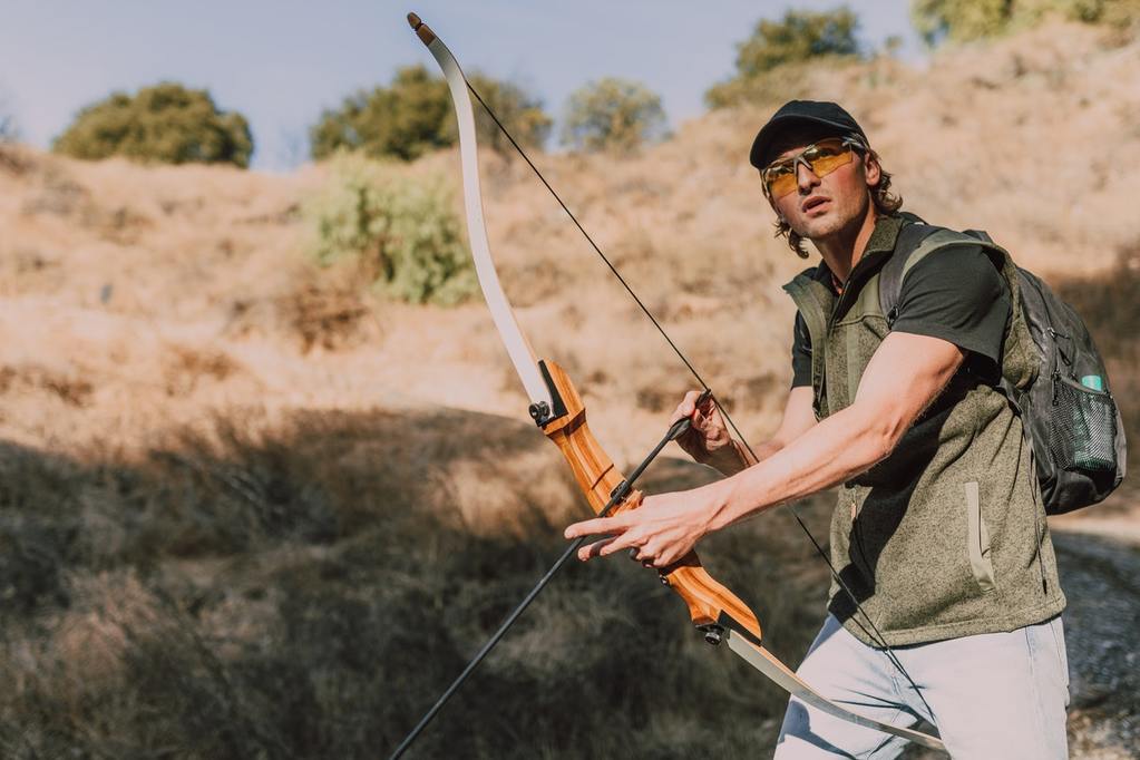 How far can a Crossbow shoot? | Read it in this article | BowgGrid