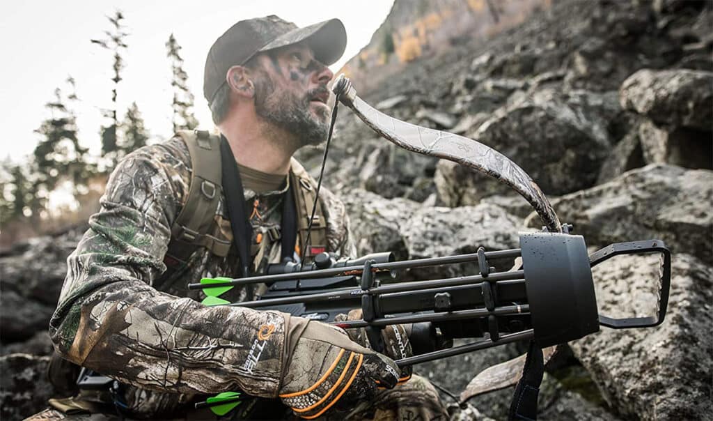 Best Recurve Crossbows for Hunting and Target Shooting